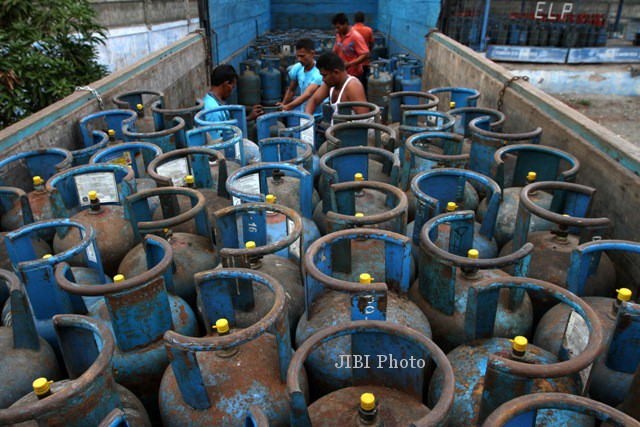 FOTO ELPIJI 12 KG : Harga Elpiji 12 Kg Naik - Espos.id | Espos ...