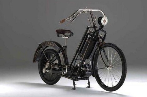 Tahukah Anda? Sepeda Motor Pertama di Indonesia, Ternyata Buatan Jerman ...