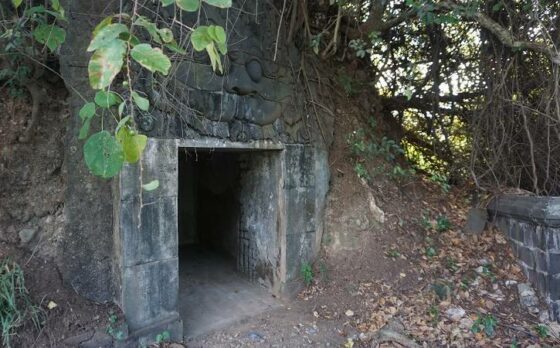 Misteri Penampakan Ular hingga Pujangga di Candi Tugu Semarang - Espos.id
