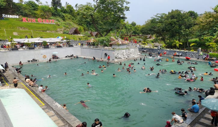 Tradisi Padusan, Penyucian Diri Jelang Ramadan Masyarakat Jawa - Espos.id