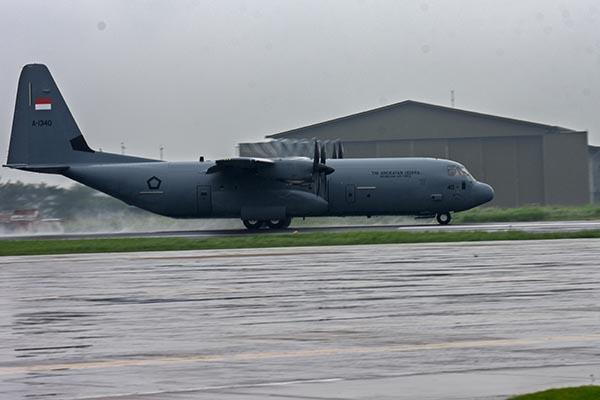 Menhan Prabowo Serahkan Unit Kedua Pesawat C-130J Super Hercules ke TNI AU - Espos.id