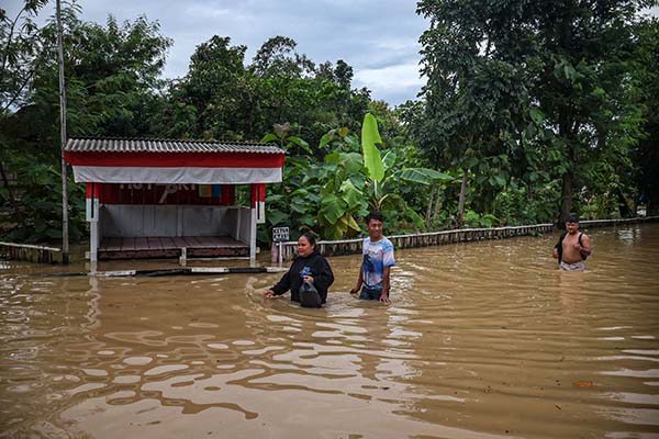 Penampakan Banjir Rendam Permukiman di Sragen, Ratusan Rumah Terdampak - Espos.id